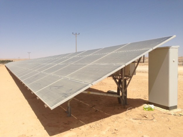 Dirty Solar Panels | Learn More: Automatic Solar Panel Cleaning ...